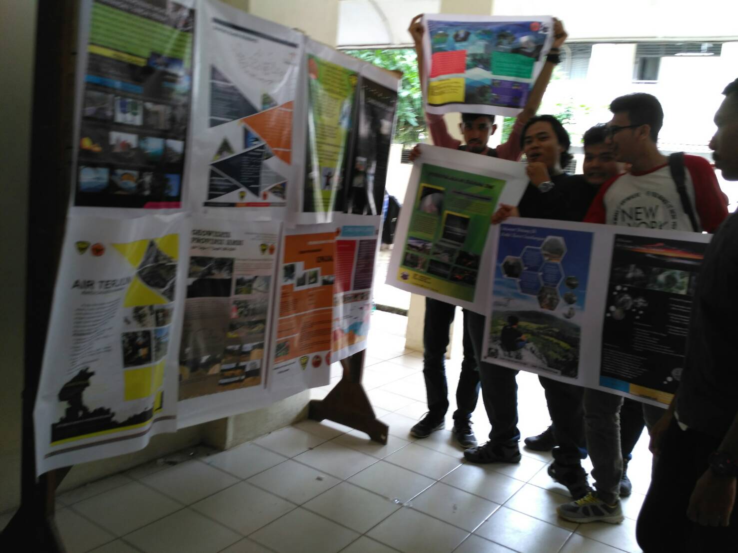 Demo Poster Geowisata Provinsi Jambi oleh Mahasiswa Teknik Geologi ...